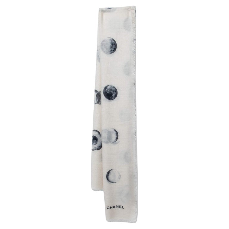Chanel Ivory Printed Cashmere Fringed Stole For Sale at 1stDibs