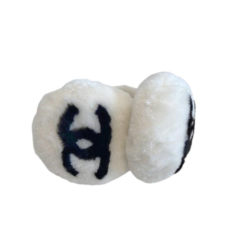 Chanel Ivory Shearling CC Logo Earmuffs at 1stDibs | chanel earmuffs ...
