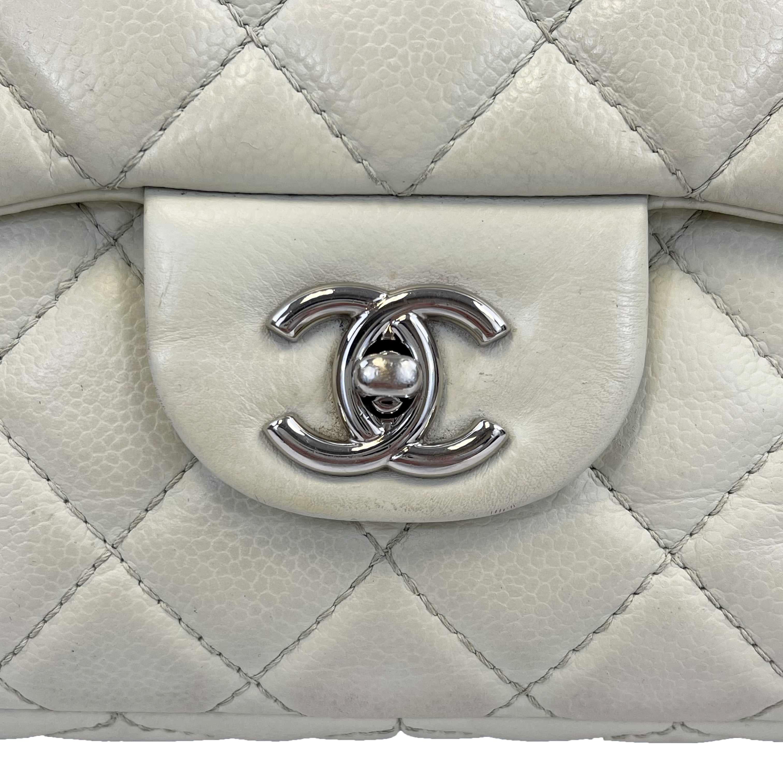Chanel - Jumbo White Classic Flap - CC Silver Crossbody Shoulder Bag ...