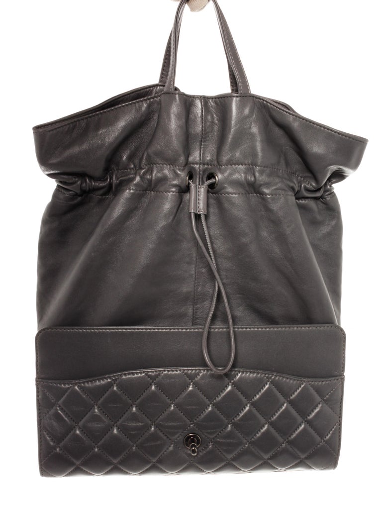 Chanel Lambskin Quilted 2 Way Chain Drawstring Tote Bag For Sale at 1stDibs