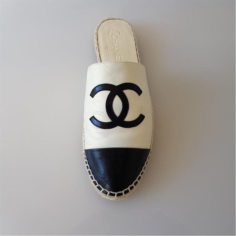 Chanel Leather Slipper 40 at 1stDibs | chanel slipper