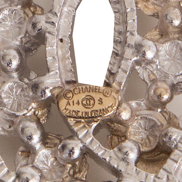 CHANEL light silver FAUX PEARL CC Brooch at 1stDibs | fake chanel ...