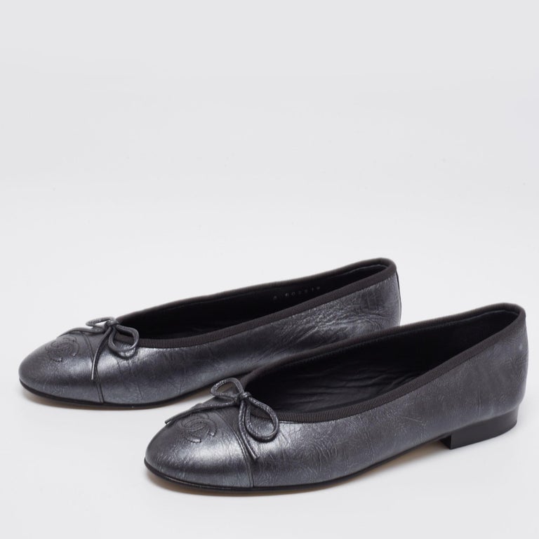 Chanel Metallic Leather CC Cap Toe Bow Ballet Flats Size 37.5 at 1stDibs