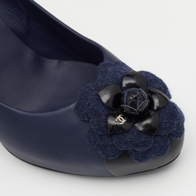 Chanel Navy Blue/Black Leather CC Camellia Cap Toe Pumps Size 40.5 For ...