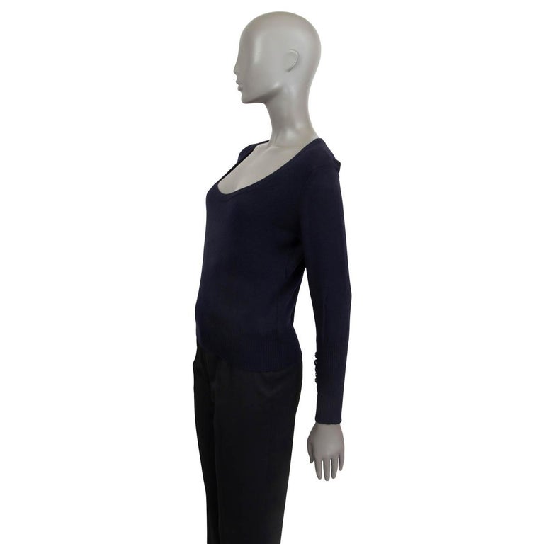CHANEL navy blue cashmere ROUND NECK Sweater XS For Sale at 1stDibs