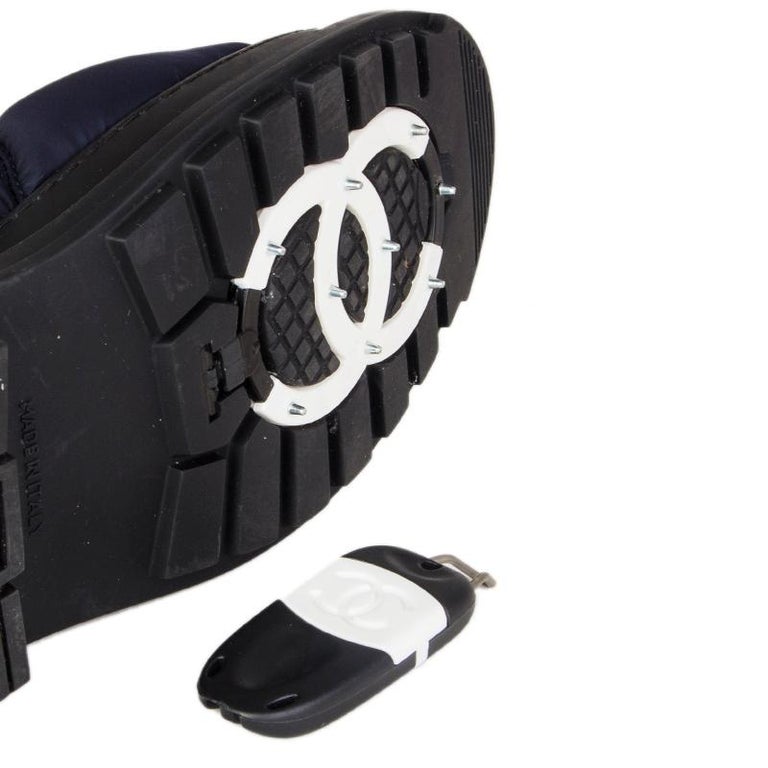CHANEL navy blue nylon DOWN Ankle SNOW Boots Shoes 37 at 1stDibs