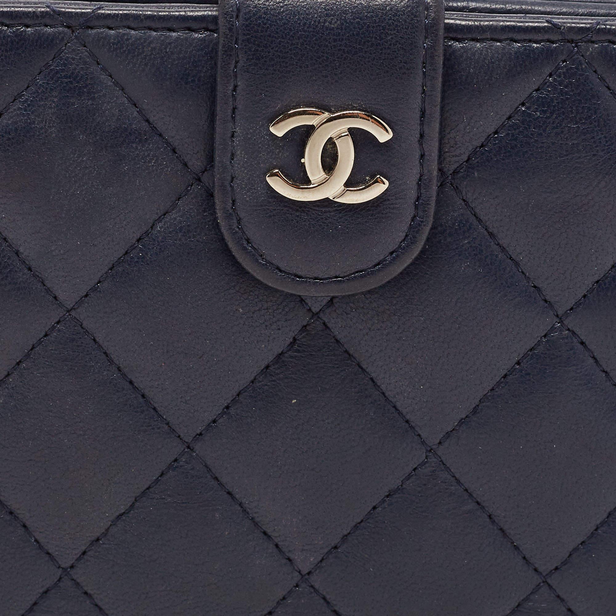 Chanel Navy Blue Quilted Leather CC French Wallet For Sale at 1stDibs