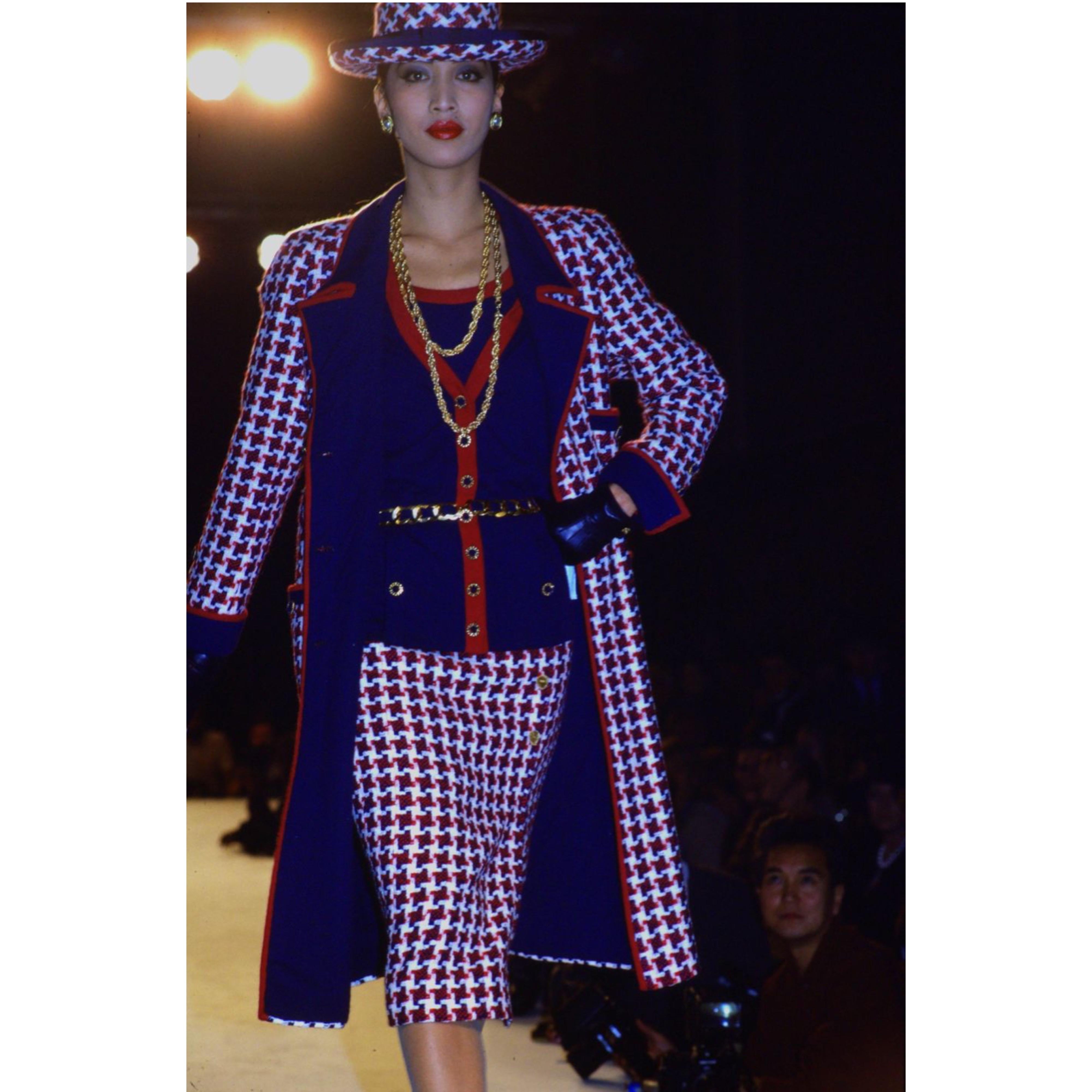 Chanel Navy and Red Boucle Jacket w/ Gold CC Buttons, 1980s at 1stDibs ...