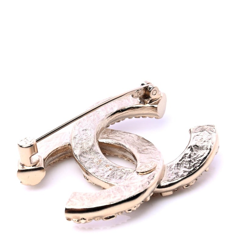 CHANEL NEW CC Gold Textured Metal Evening Lapel Pin Brooch in Box For ...