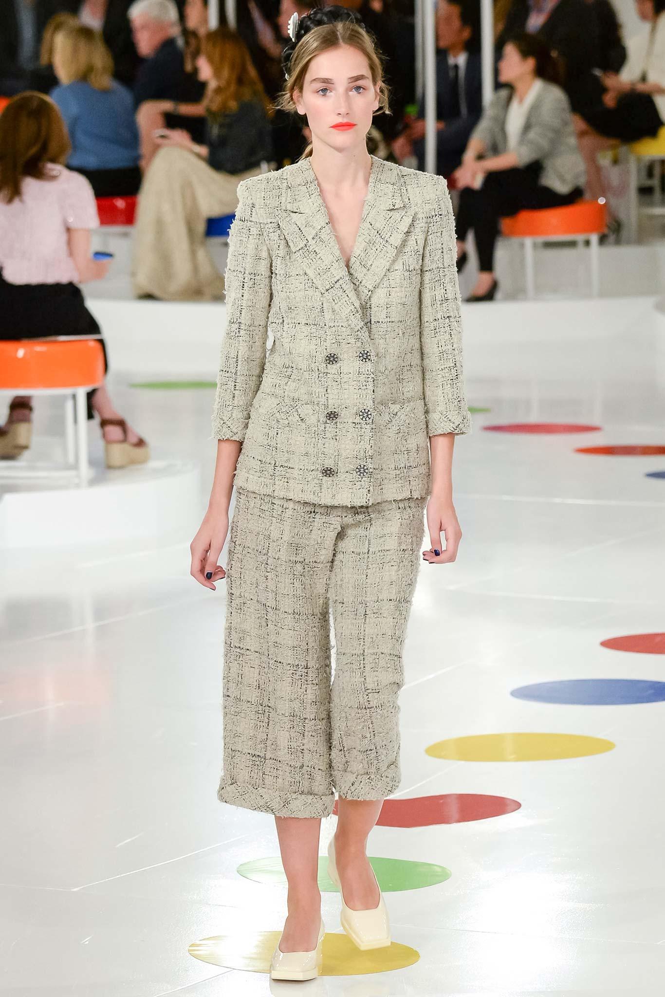 Chanel Paris / Seoul Runway Nude Beige Tweed Jacket For Sale at 1stDibs