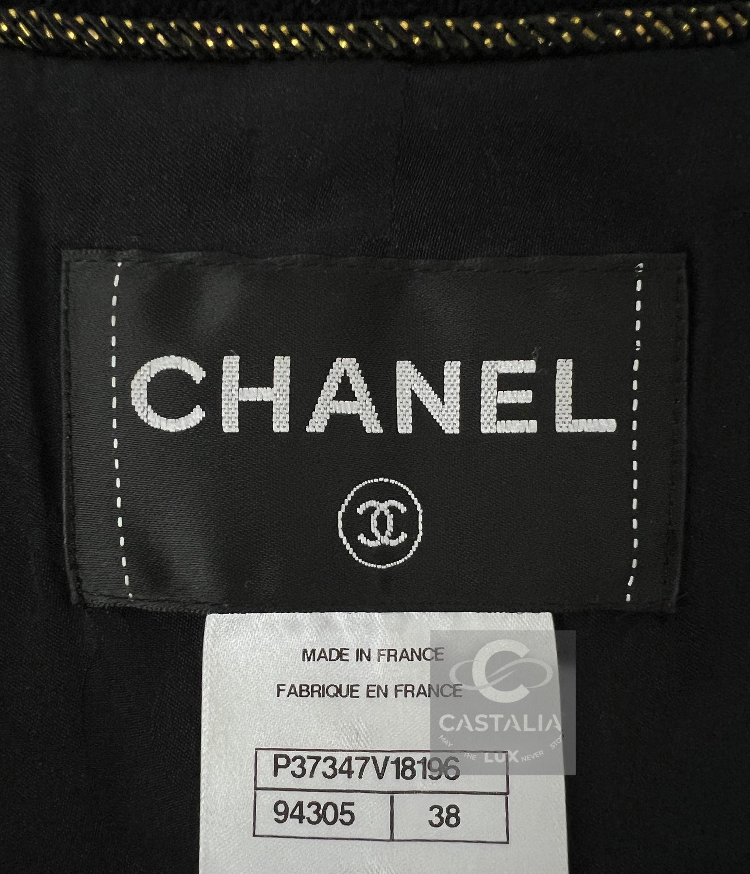 Chanel Paris / VENICE Iconic Black Tweed Jacket 38 FR For Sale at 1stDibs