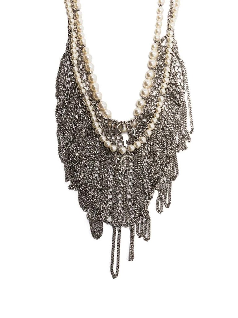 Chanel Pearl Chained Necklace For Sale at 1stDibs