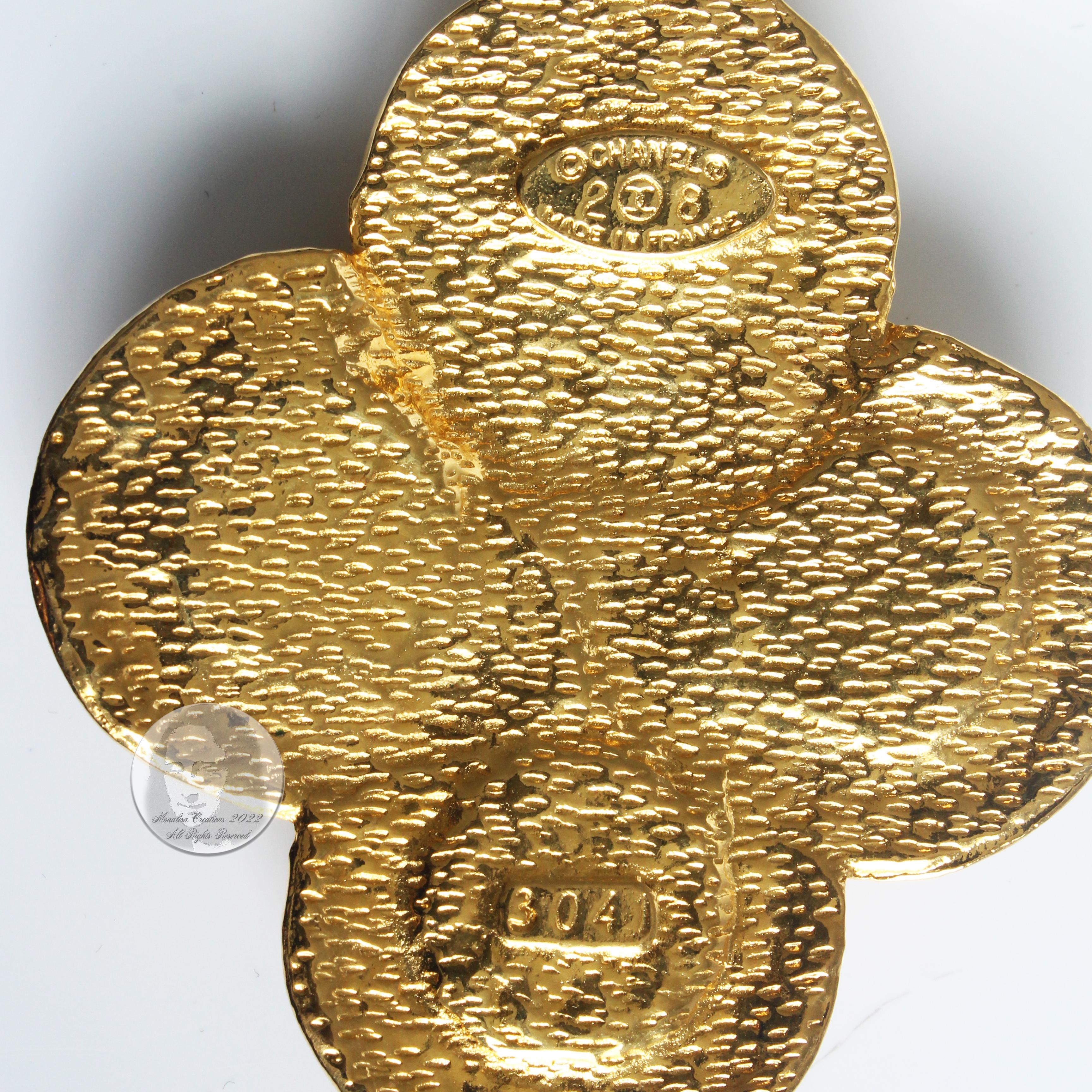 Chanel Pendant Necklace Poured Glass Pearls Gold CC Medallions Vintage ...