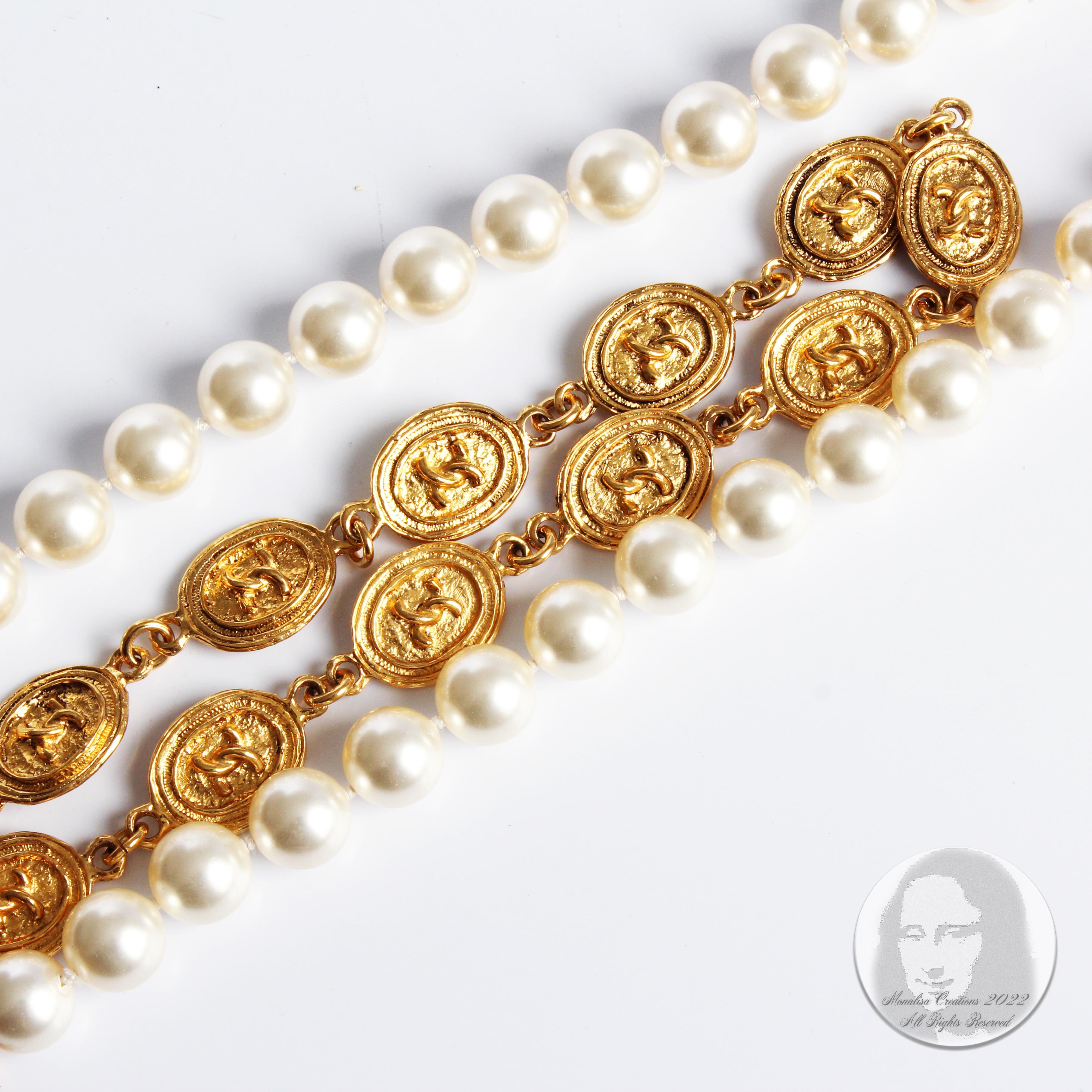 Chanel Pendant Necklace Poured Glass Pearls Gold CC Medallions Vintage ...