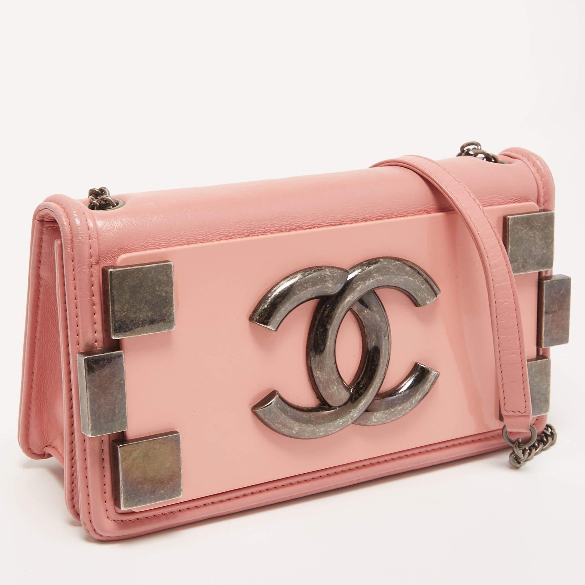 Chanel Pink Plexiglass and Leather Boy Brick Flap Bag For Sale at 1stDibs
