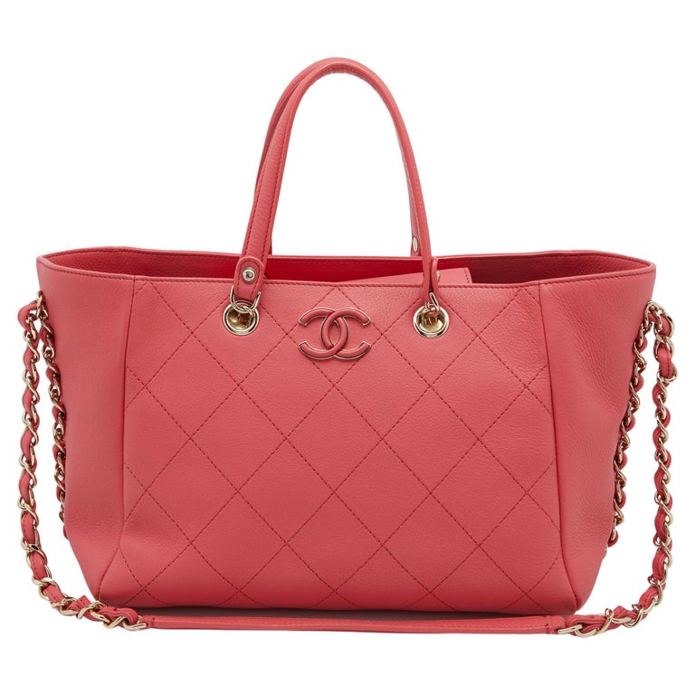 Chanel Pink Quilted Leather Small Neo Soft Shopping Tote For Sale at ...