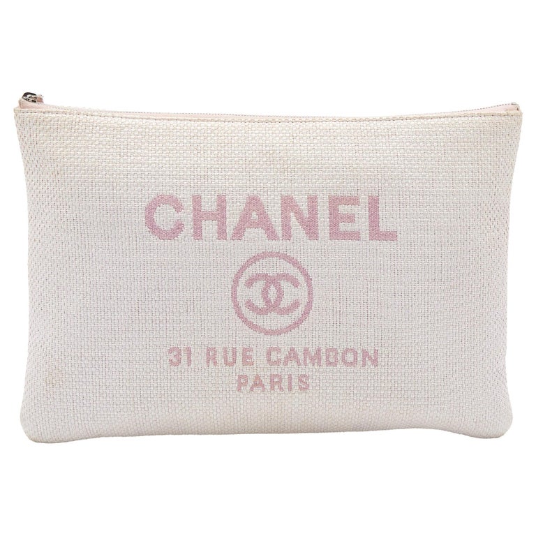 Chanel Pink Woven Raffia Deauville O Case For Sale at 1stDibs