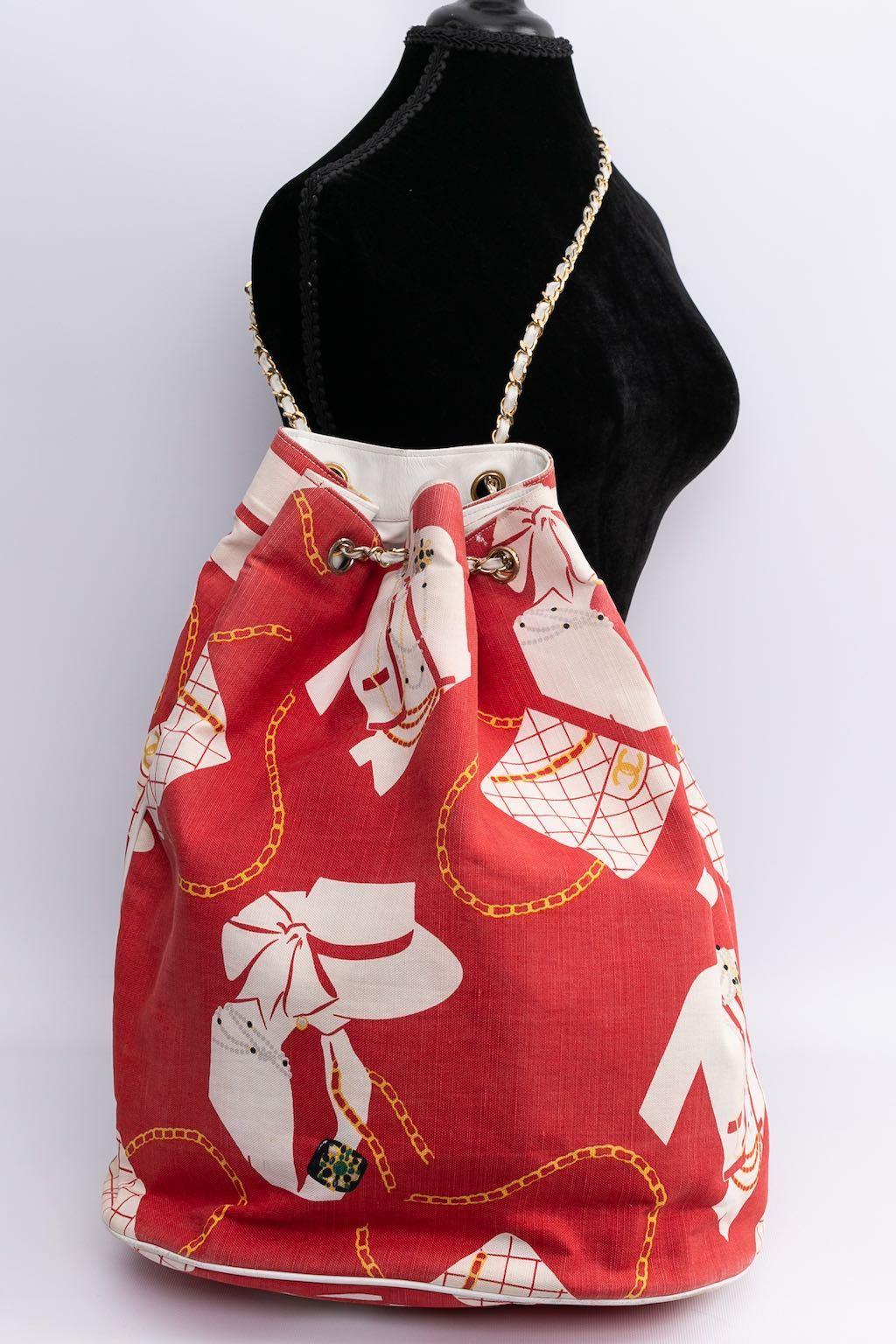 Chanel Printed Canvas Bag in White Leather Linning For Sale at 1stDibs