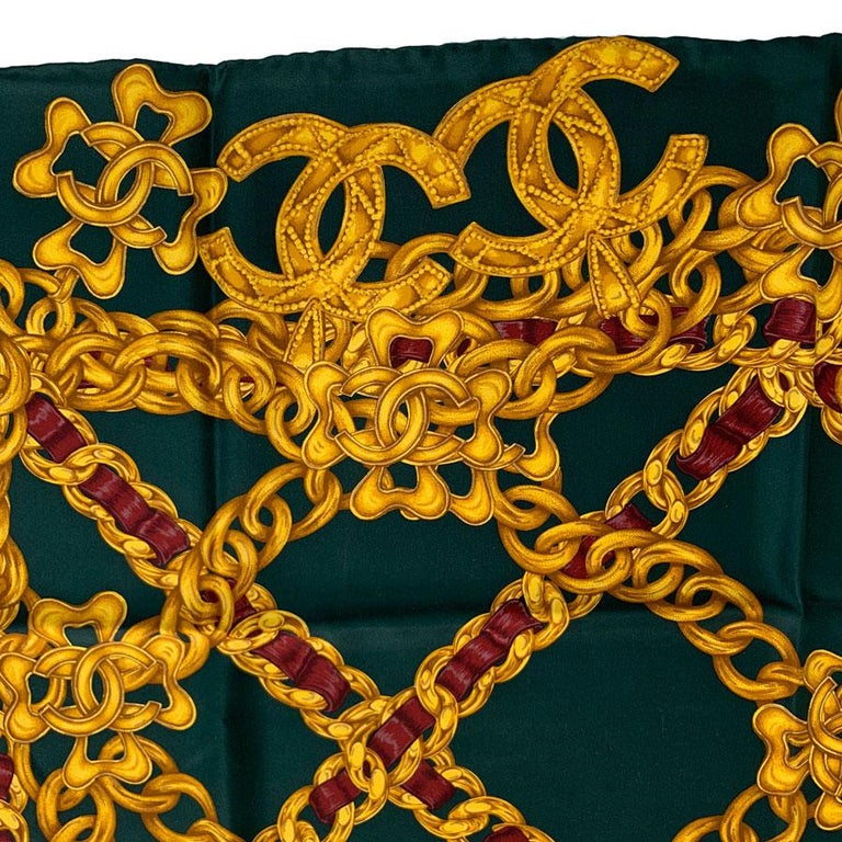 CHANEL Printed Chains Scarf in Dark Green and Gold Silk For Sale at ...