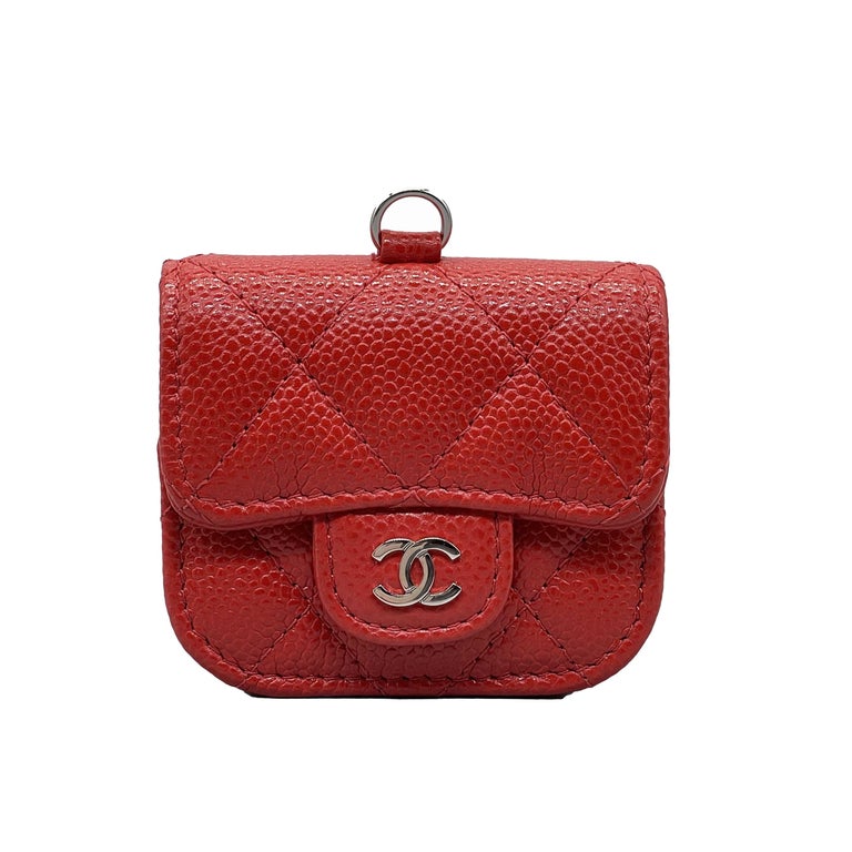 CHANEL Pristine Quilted Caviar Leather CC Airpod Pro Case / Necklace ...