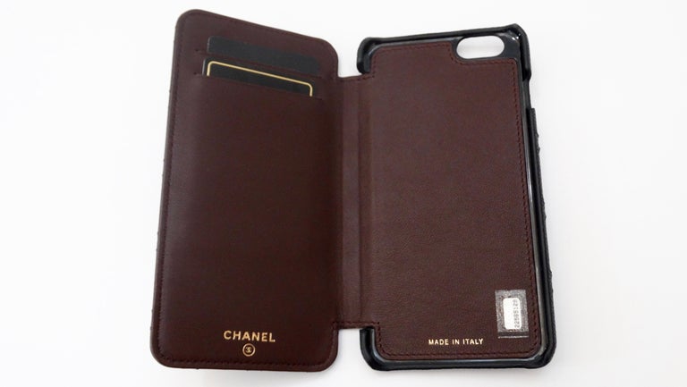Chanel Quilted Black Caviar 'CC' Iphone 7+/8+ Wallet Case at 1stDibs ...