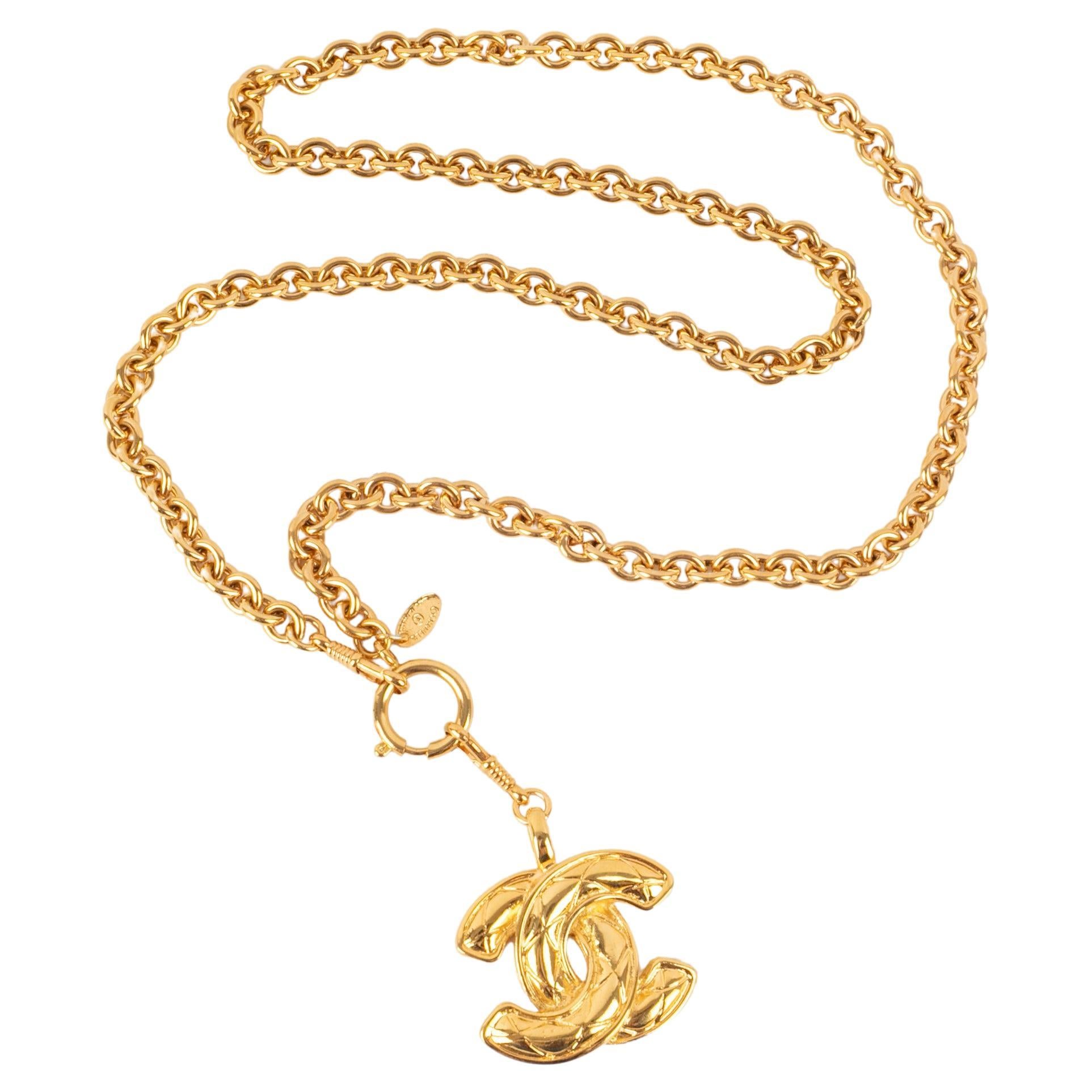 Chanel quilted cc necklace For Sale at 1stDibs