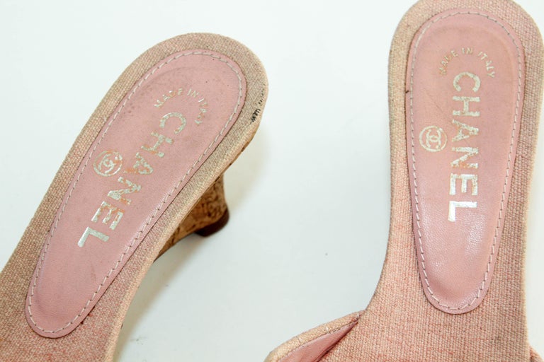 Chanel Quilted Pink Open Toe Sandals Slides with CC Logo For Sale at ...