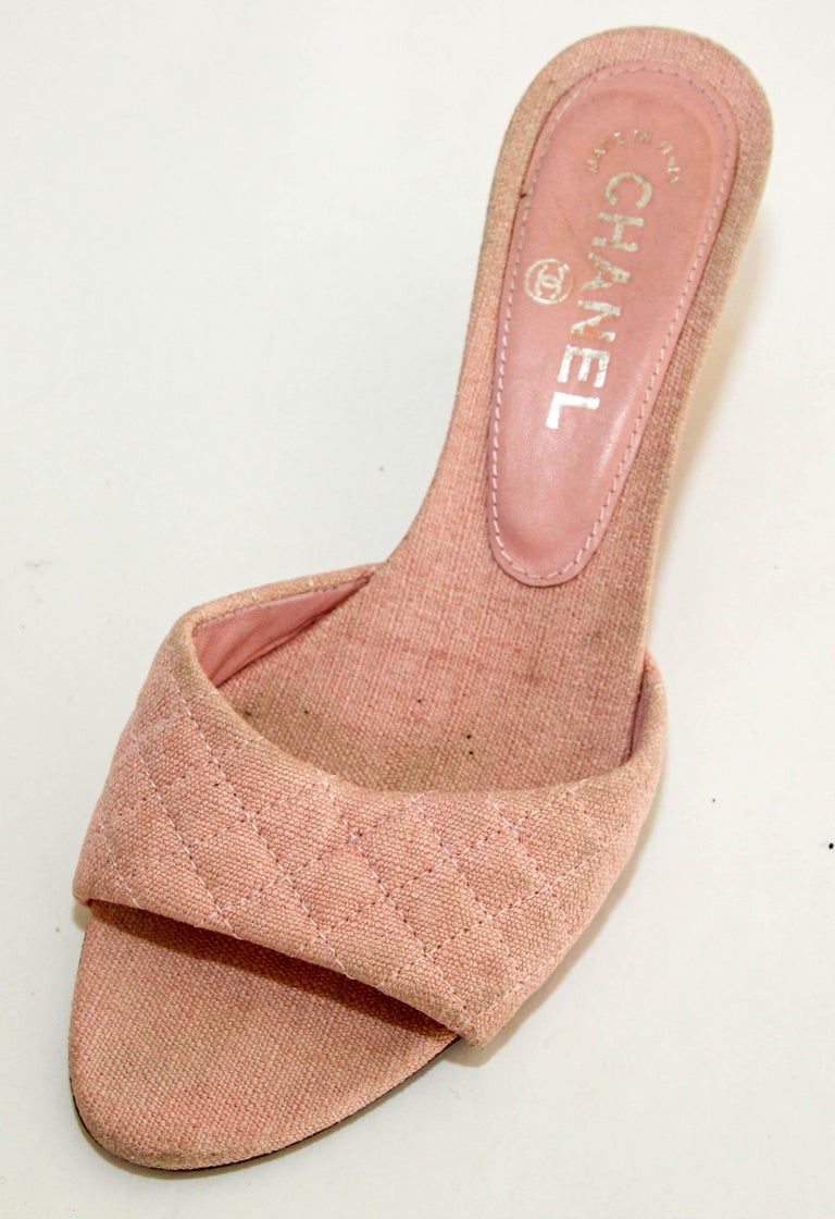 Chanel Quilted Pink Open Toe Sandals Slides with CC Logo For Sale at ...