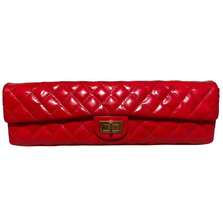 Chanel Red 2.55 Reissue Quilted Patent Leather East/West Clutch at ...