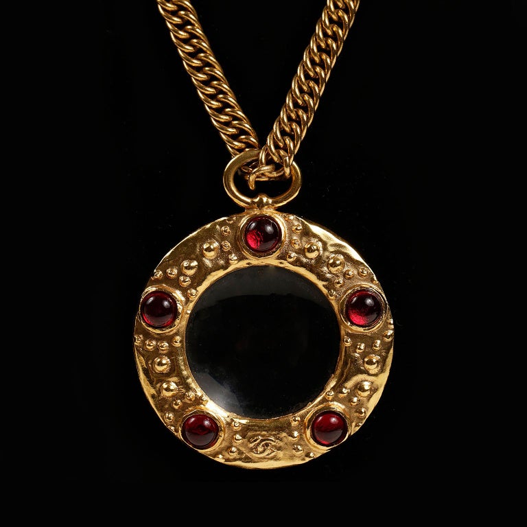 Chanel Red Gripoix Magnifier Monocle Necklace For Sale at 1stDibs | red ...