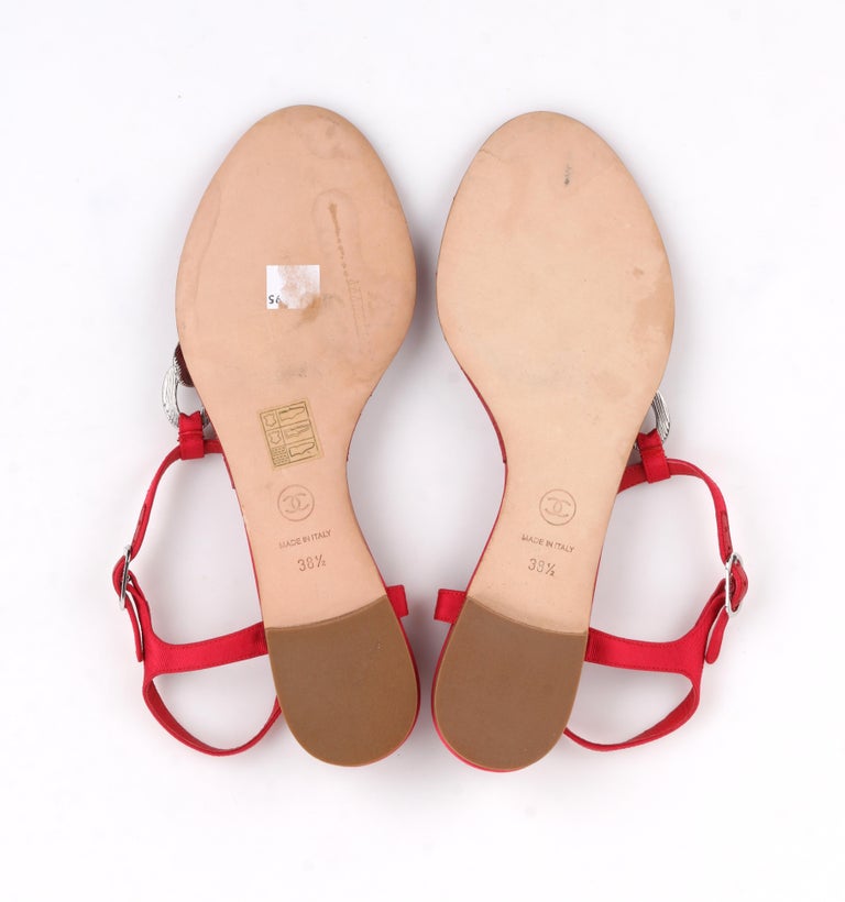CHANEL Red Grosgrain Ribbon Quilted Leather Silver Chain T Strap Sandal ...