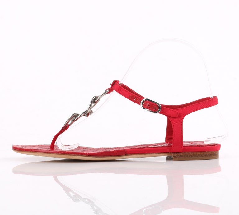 CHANEL Red Grosgrain Ribbon Quilted Leather Silver Chain T Strap Sandal ...