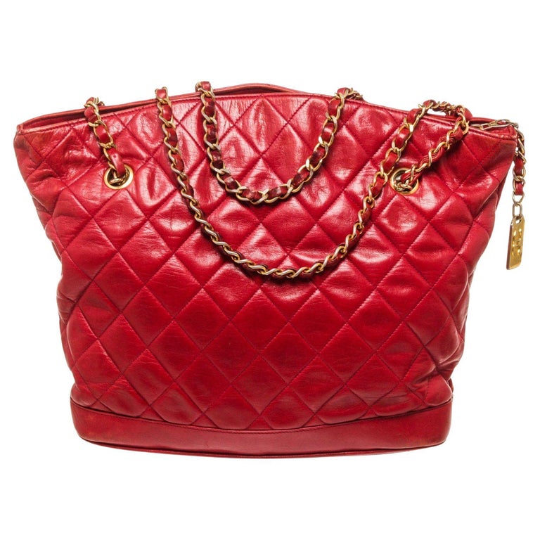 Chanel Red Leather Quilted Chain Shoulder Bag For Sale at 1stDibs