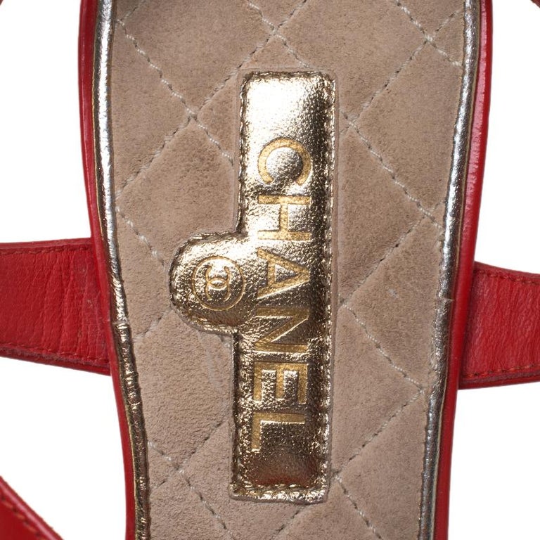Chanel Red Patent Leather CC Coin Thong Strap Sandals Size 37.5 at 1stDibs