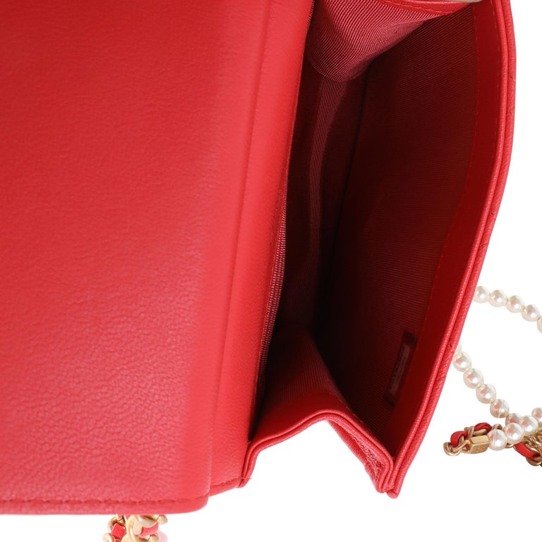 Chanel Red Quilted Calfskin Pearl Clutch on Chain For Sale at 1stDibs