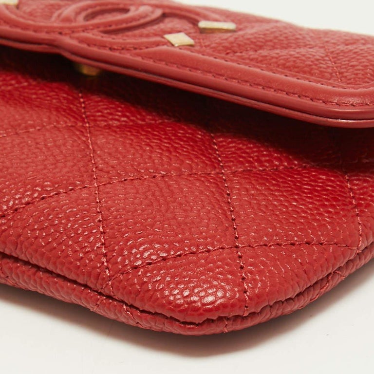 Chanel Red Quilted Caviar Leather Filigree Wallet For Sale at 1stDibs
