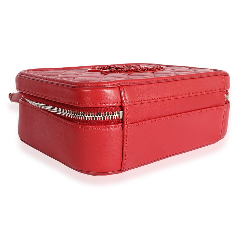 Chanel Red Quilted Lambskin Medium Filigree Vanity Case For Sale at 1stDibs
