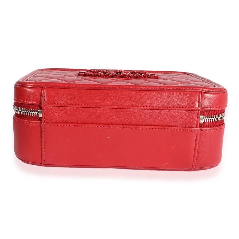 Chanel Red Quilted Lambskin Medium Filigree Vanity Case For Sale at 1stDibs