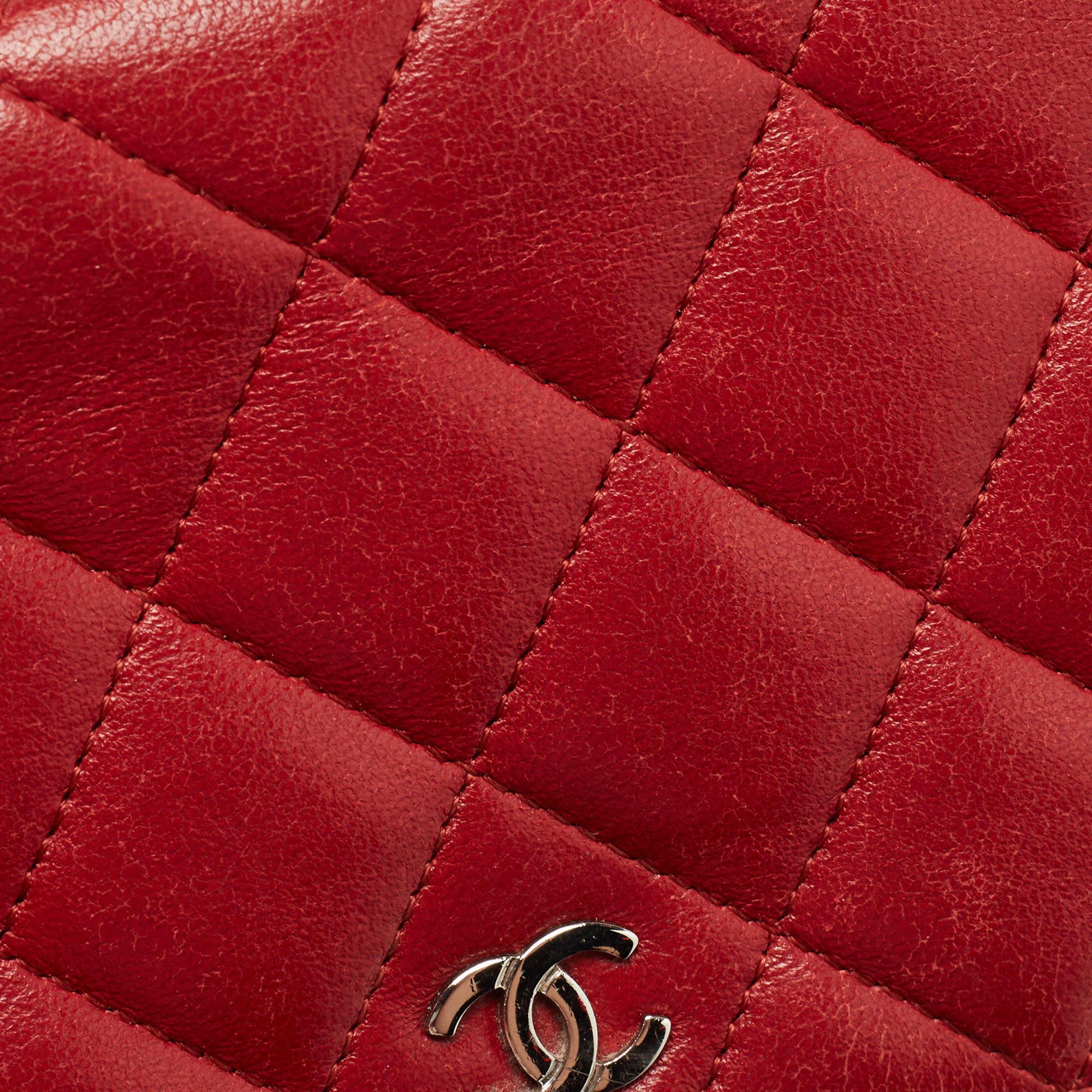Chanel Red Quilted Leather Classic Wallet on Chain For Sale at 1stDibs