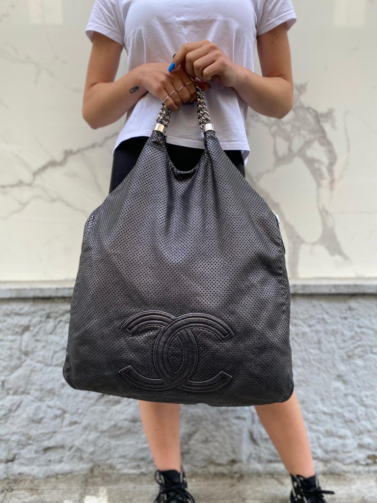 Chanel Rodeo Drive Shoulder Bag Grey For Sale at 1stDibs