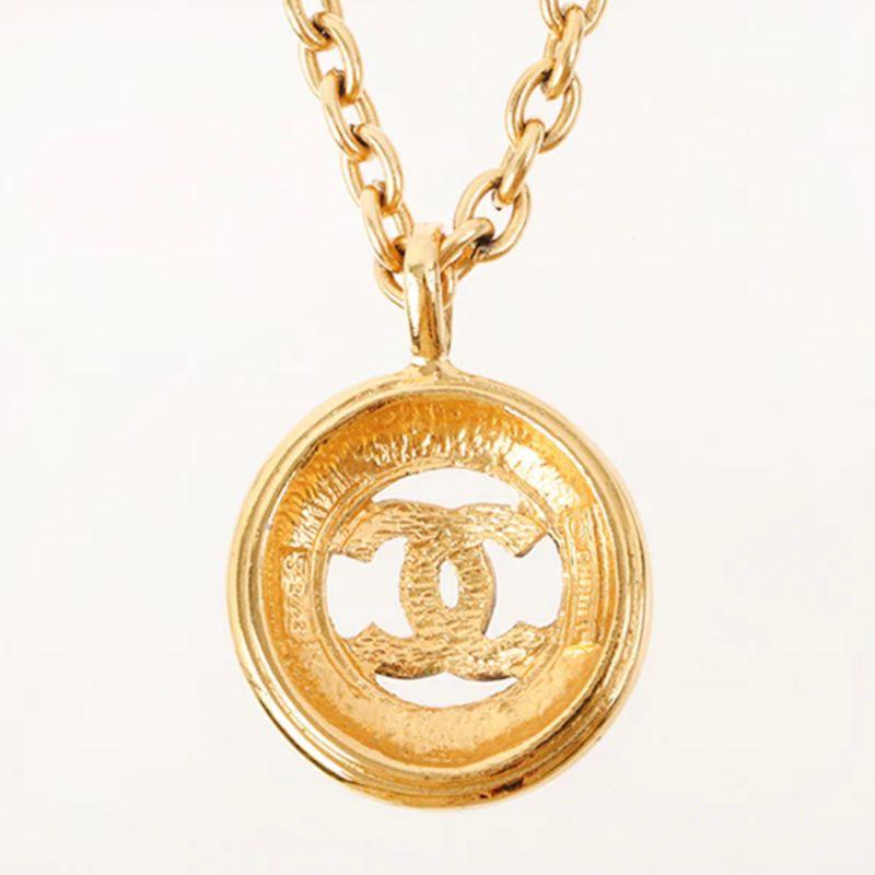 Chanel Round Cutout CC Mark Necklace For Sale at 1stDibs