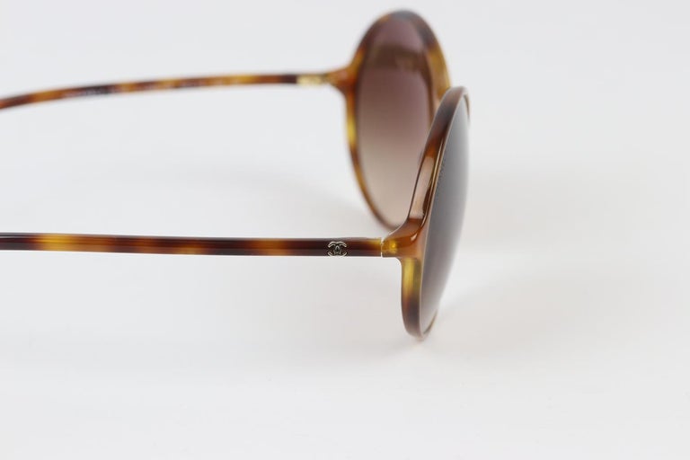 Chanel Round Frame Tortoiseshell Acetate Sunglasses For Sale at 1stDibs