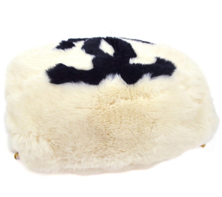 Chanel Runway Black White Fur Gold Logo Evening Muffler Shoulder Hand ...