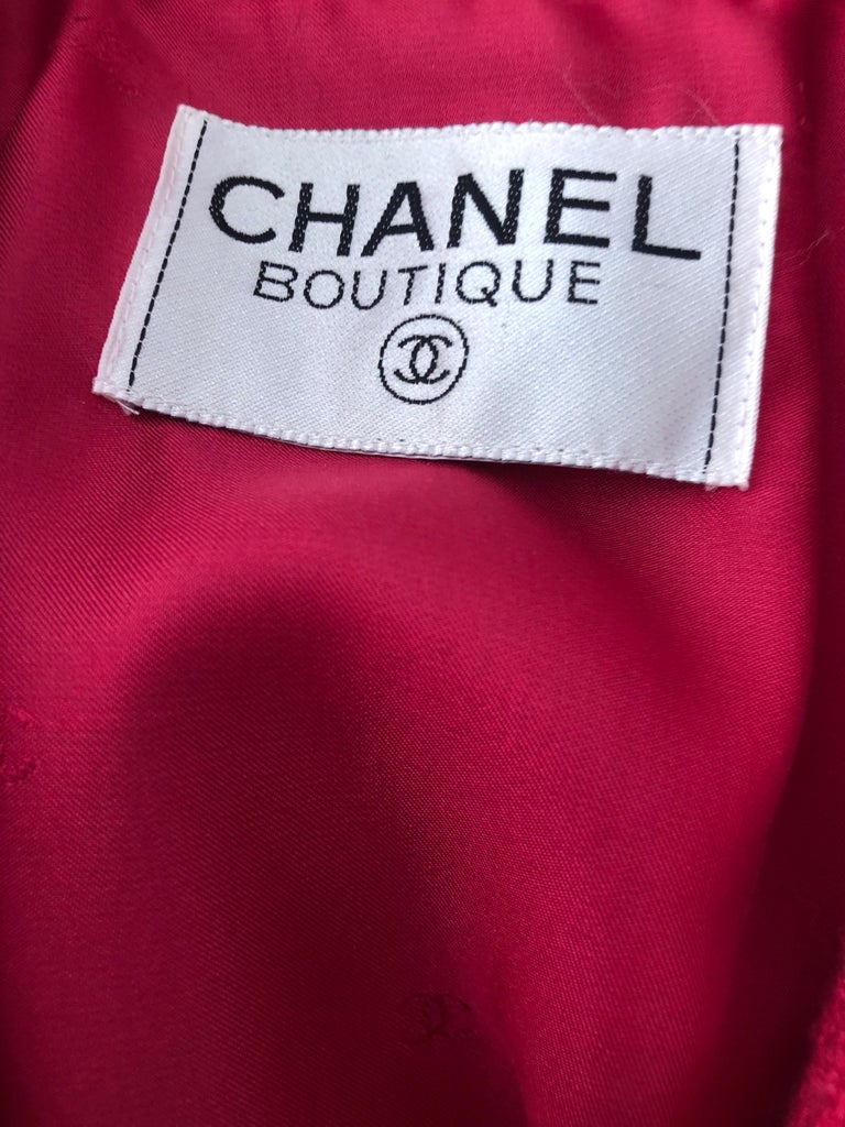 Chanel Shocking Pink Boucle Double Breasted Vintage Jacket For Sale at ...