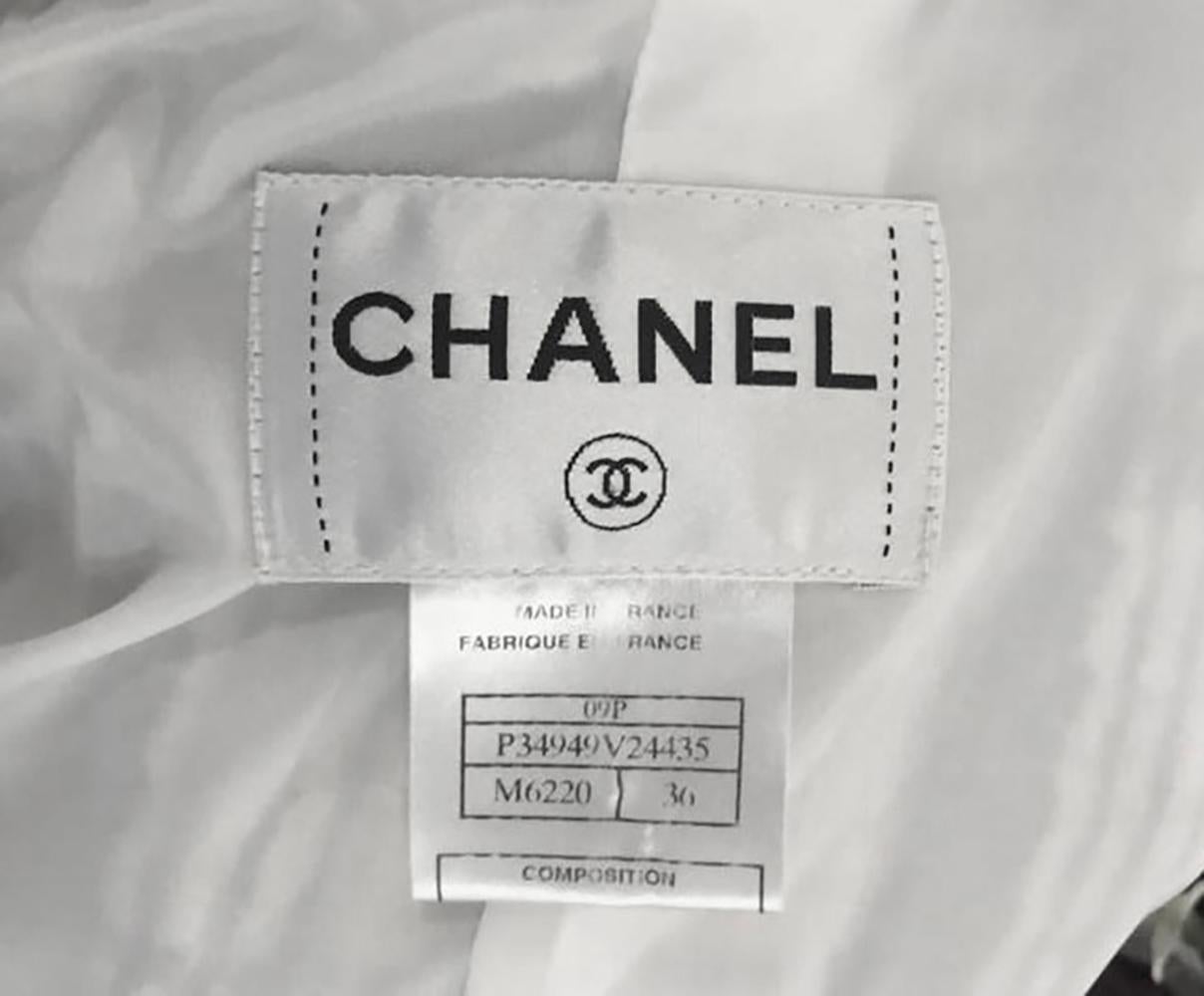 Chanel Signature Bow Detail Tweed Jacket For Sale at 1stDibs