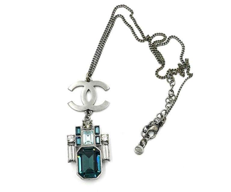 Chanel Silver CC Blue Geo Crystal Large Pendant Necklace For Sale at ...