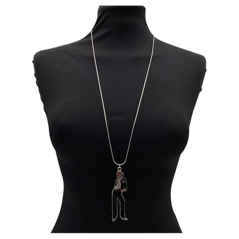 Chanel Silver Metal Chain Necklace Woman Pendant For Sale at 1stDibs