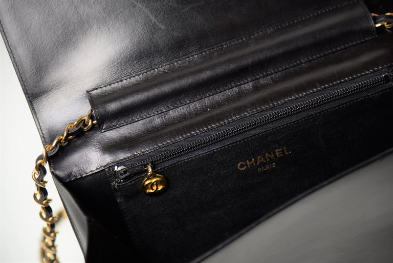 Chanel Single Flap Bag Vintage Medium Classic at 1stDibs