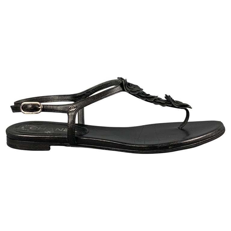 CHANEL Size 7.5 Black Leather Flower Applique Flat Sandals For Sale at ...