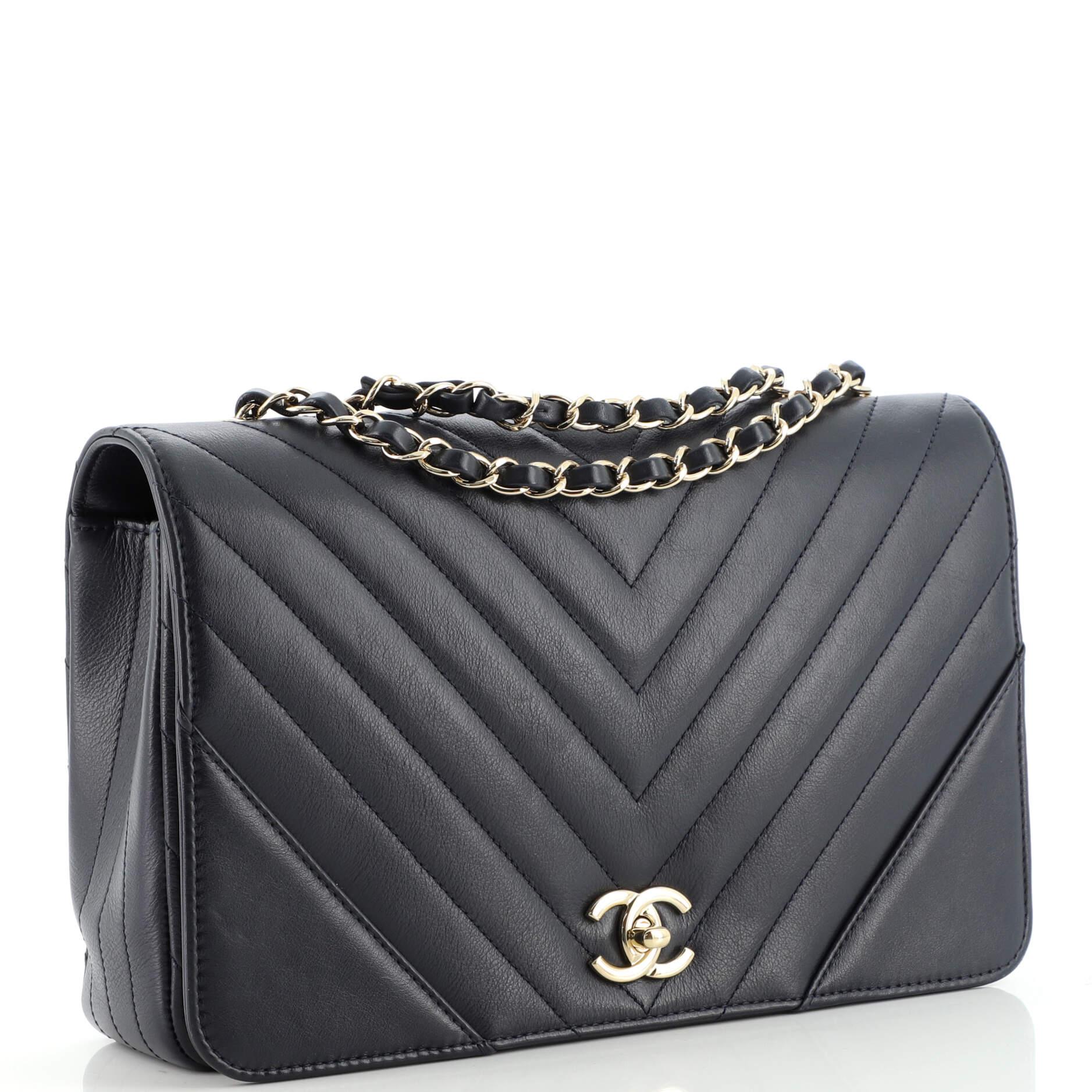 Chanel Statement Flap Bag Chevron Calfskin Medium at 1stDibs | chanel ...